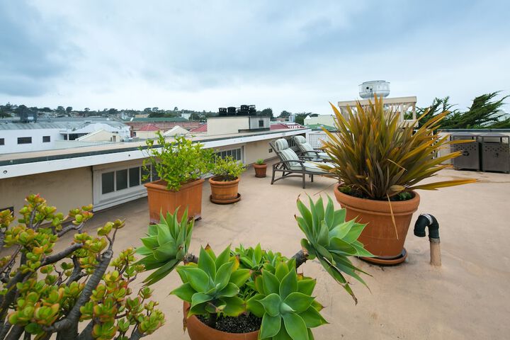 Spindrift Inn Monterey | Bookonline.com