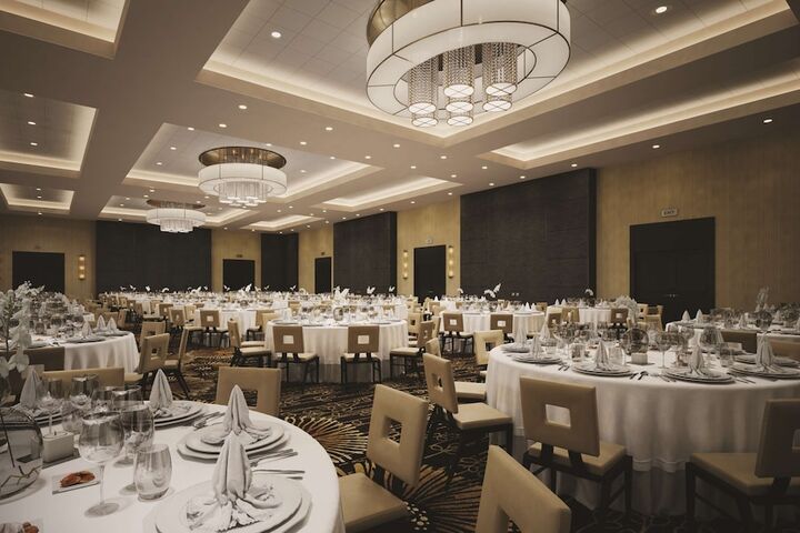 Doubletree by Hilton Reading Reading | Bookonline.com