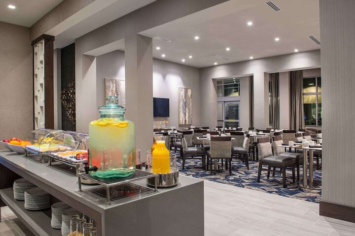 Hilton Garden Inn Foxborough Patriot Place Foxboro | Bookonline.com